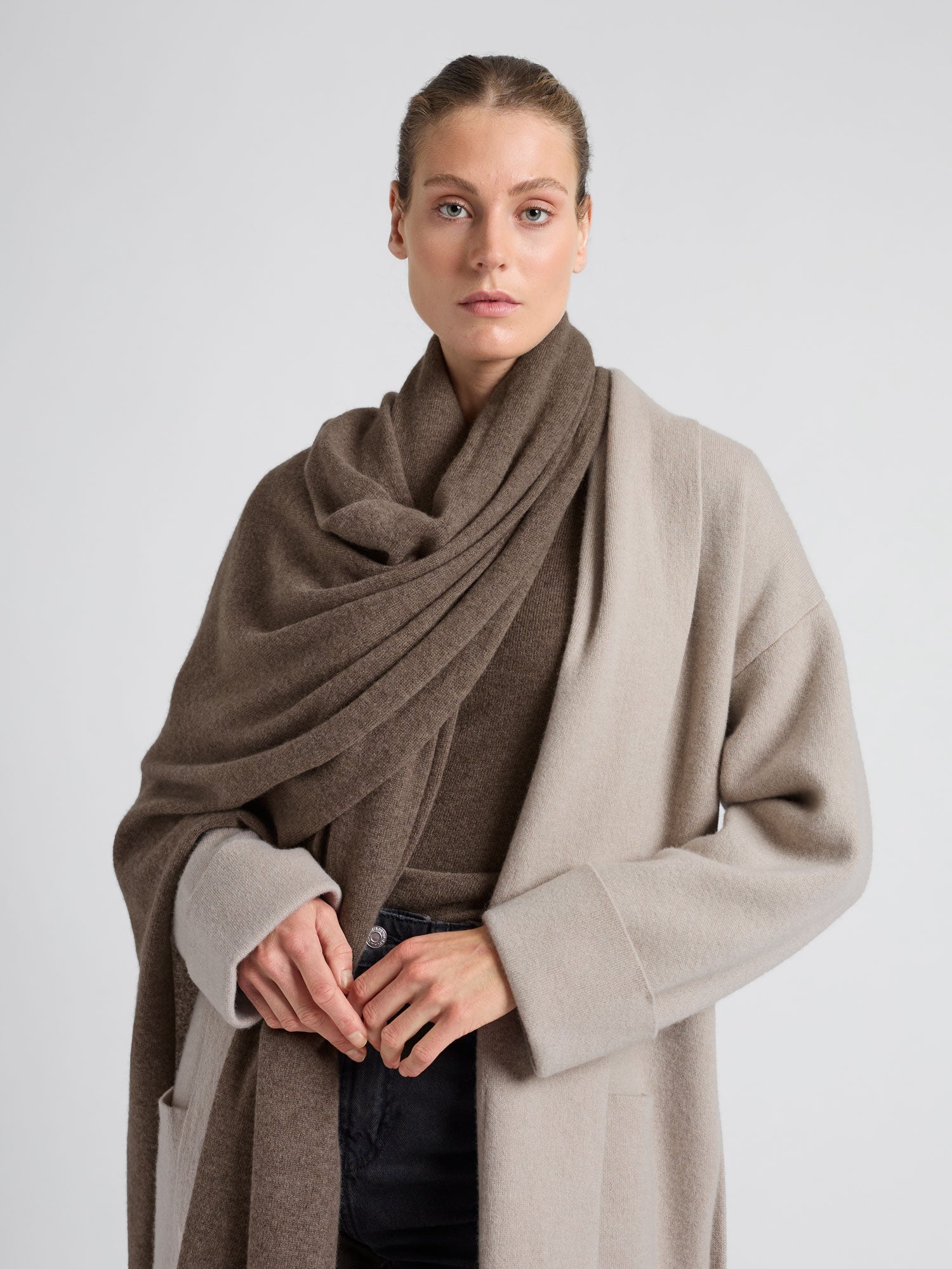 Cashmere scarf "Signature" - Dark toast – Kashmina of Norway